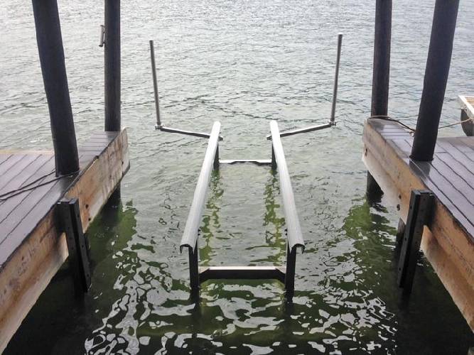 Seattle's Number One Boat Lift Dealer | Boat Lifts International